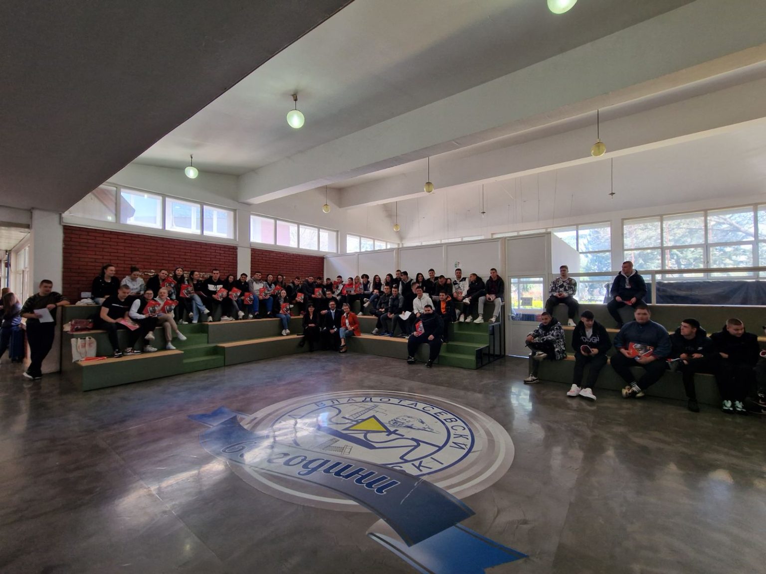 Presentation of ISU at the "Vlado Tasevski" High School of Gymnasium Education - Skopje ...